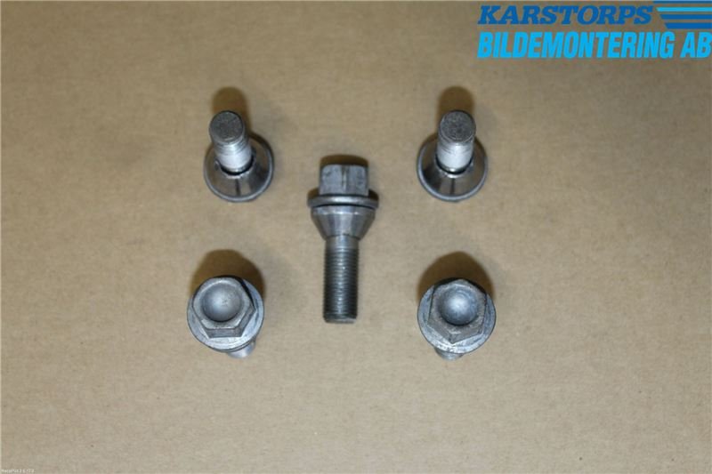 Hjulmutter/bult/sats 31439230