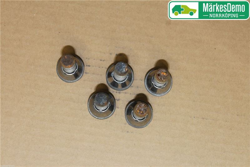 Hjulmutter/bult/sats 31439230