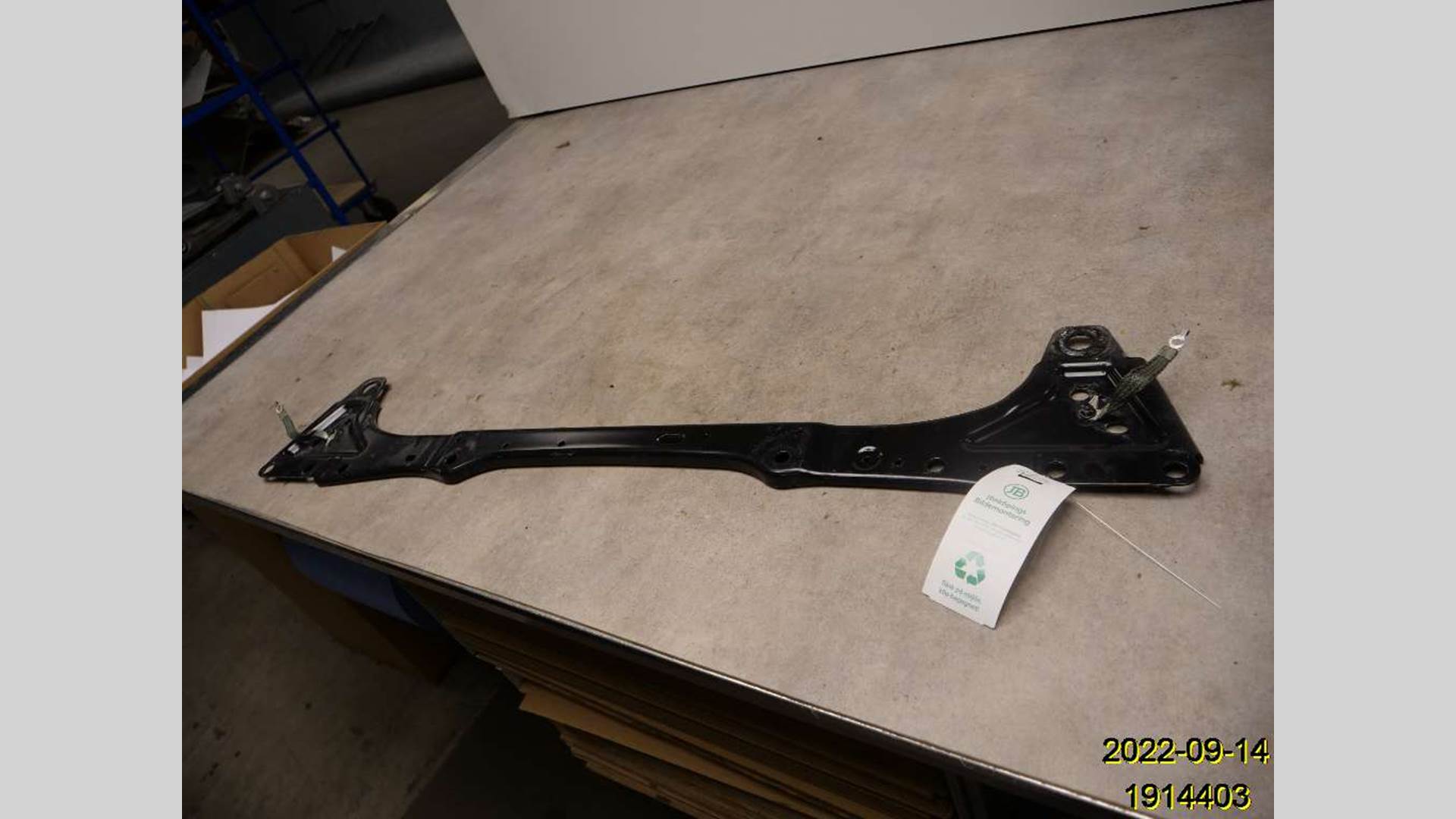 Framvagn övrigt till Volvo V60 Cross Country [2019 ...