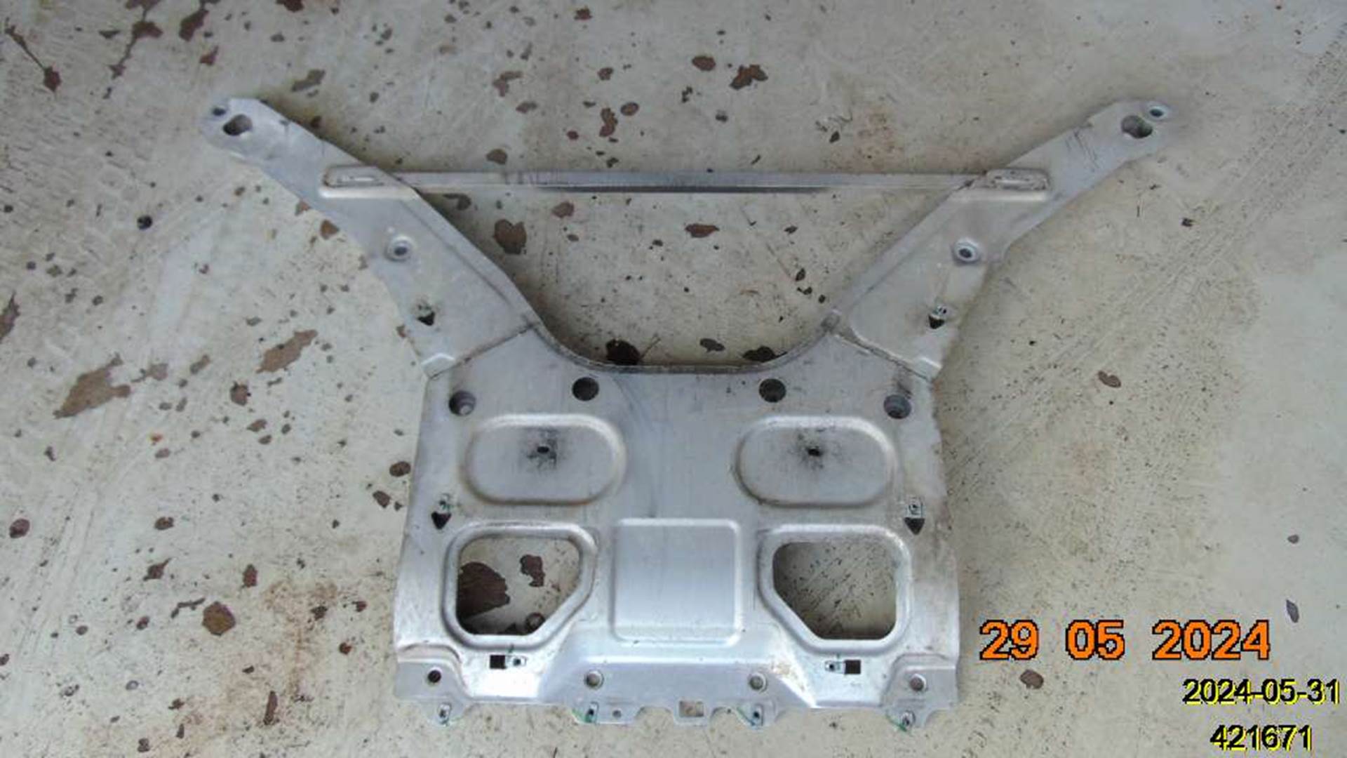 Framvagn övrigt till Chevrolet Camaro - BildelarBegagnade delar online